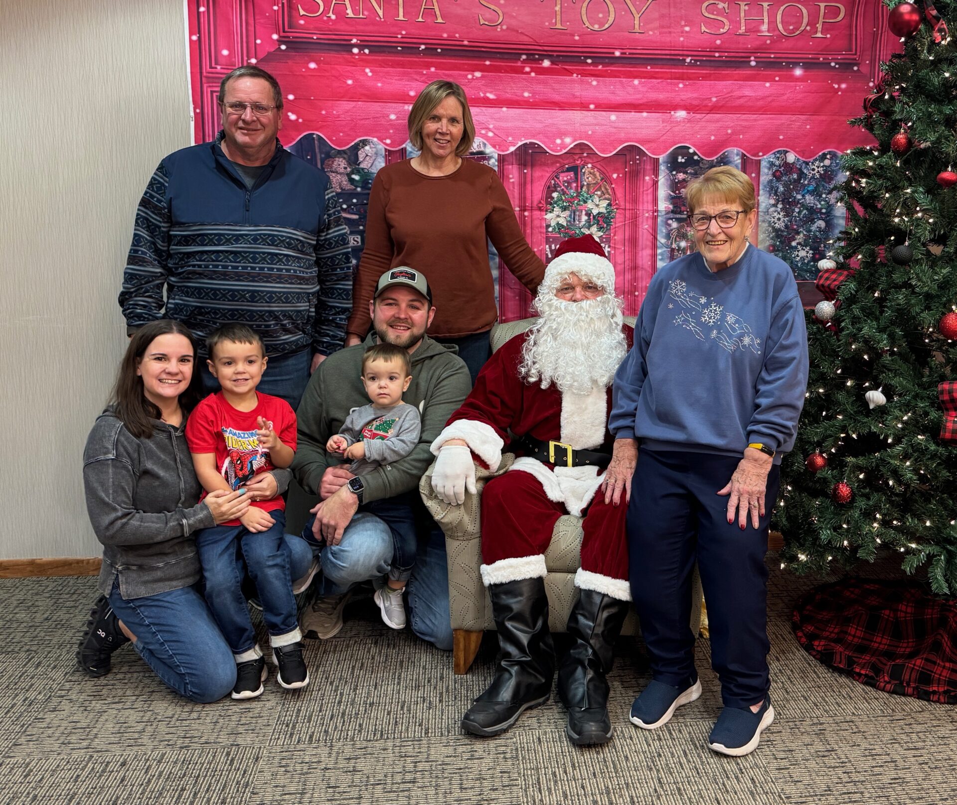 St. Francis Manor Hosts Over 130 For Breakfast With Santa | ourgrinnell